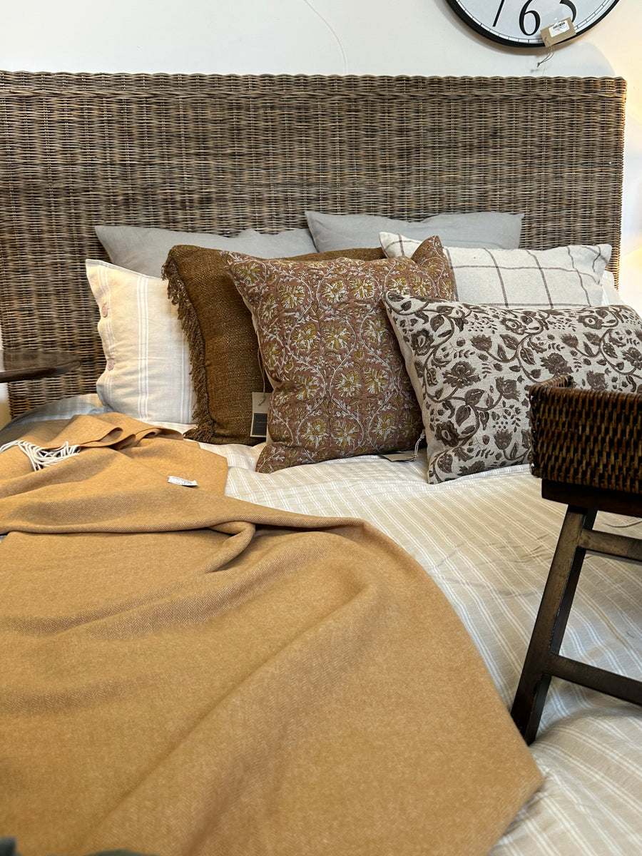 Rattan Headboard - King – Tussocks Homeware