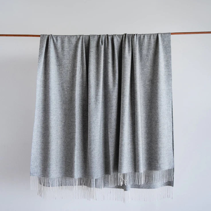BACH/CRIB THROW BLANKET – Tussocks Homeware